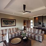 Shepherd’s Tree Game Lodge – Mopane Game Safaris